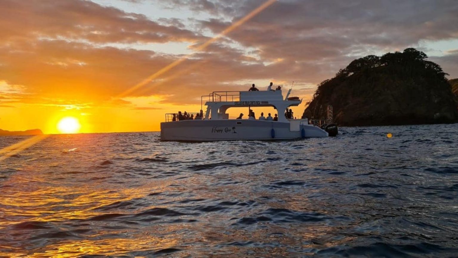 Home Page | Exclusive Tour Costa Rica Sailboat and Catamaran